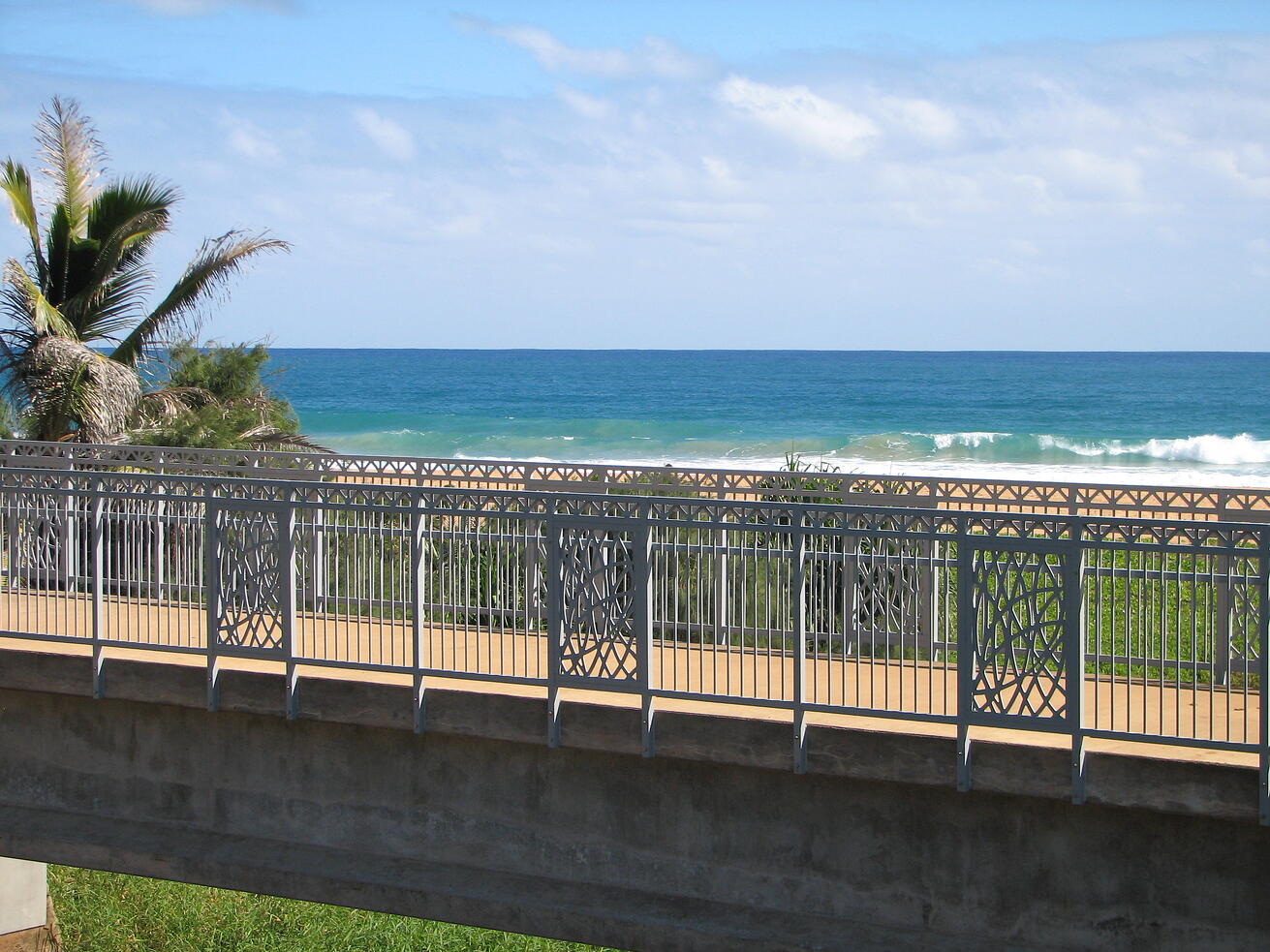 Custom Hawaiian Railing – Perfect for Beach Environments