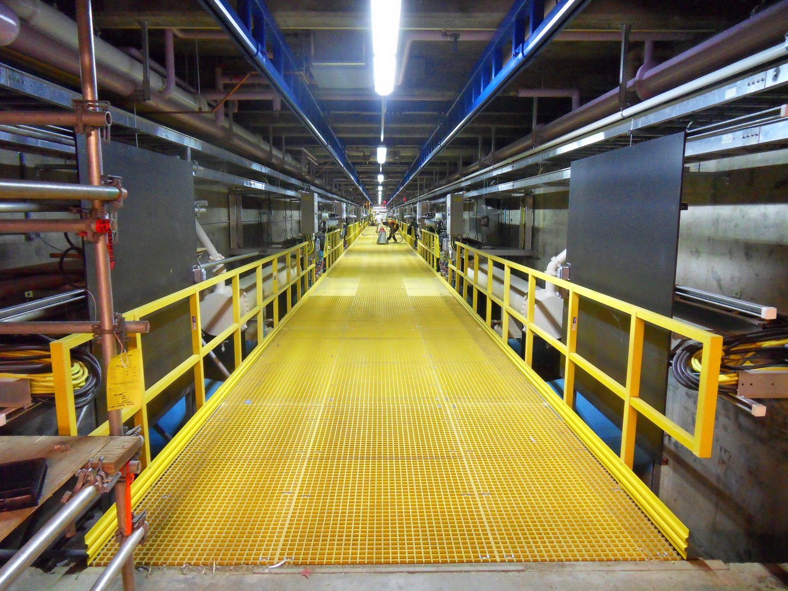 FRP Catwalk Grating: Material Selection Guide