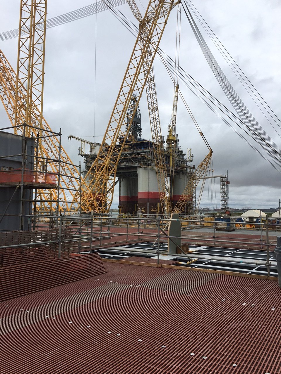 FRP Phenolic Grating in the Oil and Gas industry