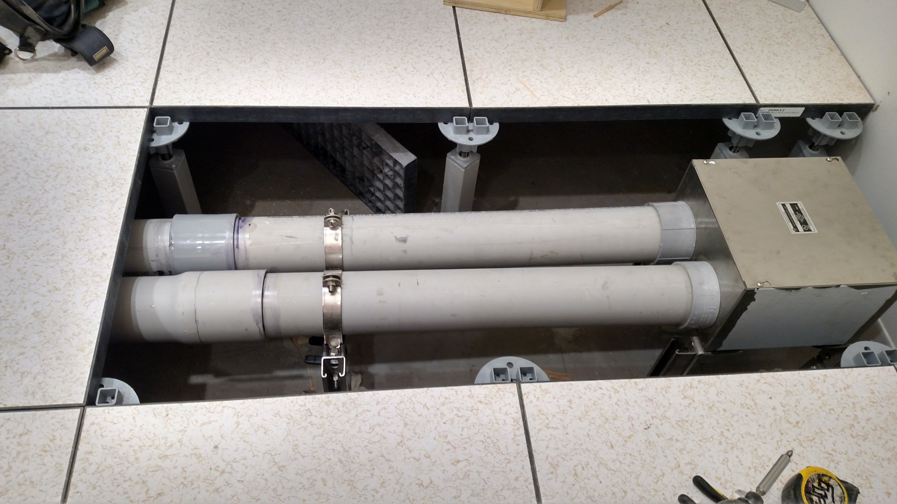 FRP Raised Access Flooring: Use Cases and Benefits